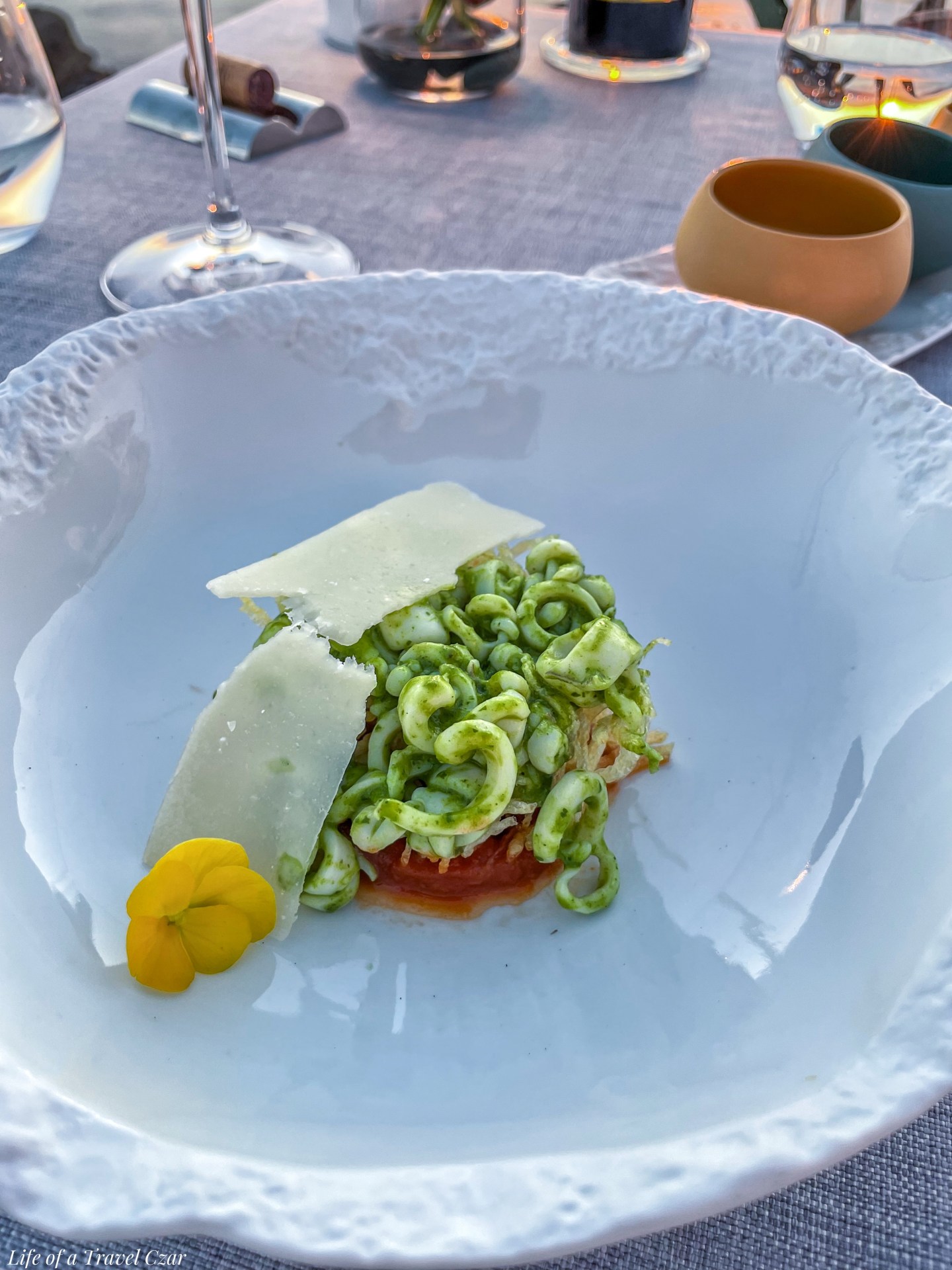 Varoulko Santorini – Life of a Travel Czar